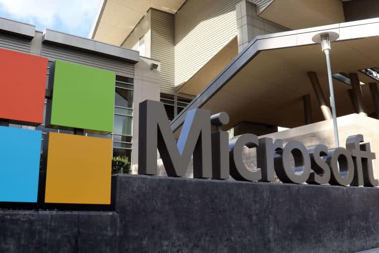 Microsoft przejmuje Nuance za 16 mld dolarów